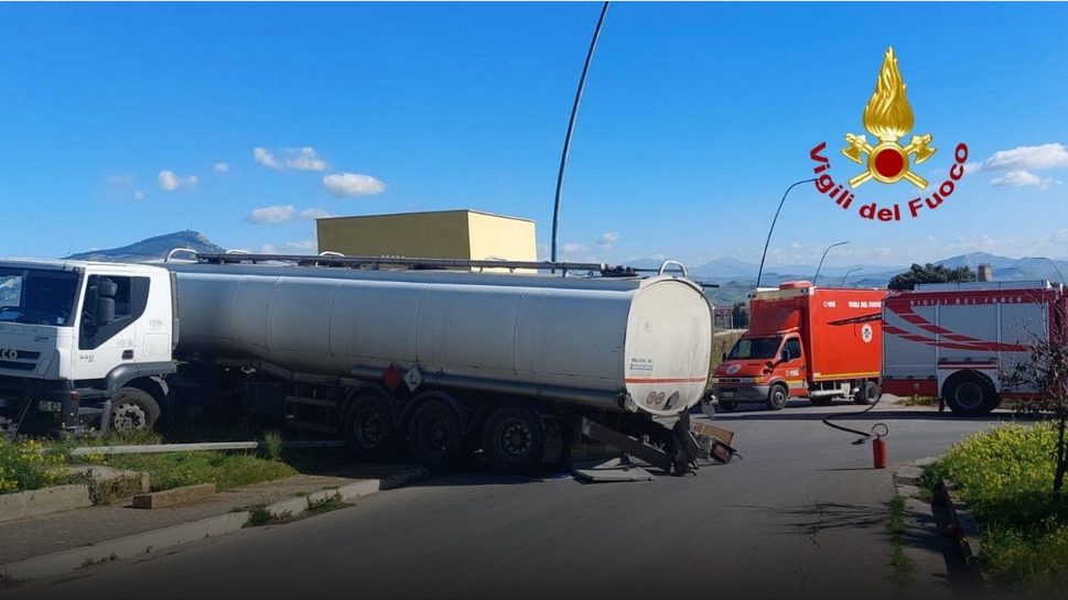 Pericolo scongiurato in zona Sasi di Calatafimi, copiosa perdita di ...